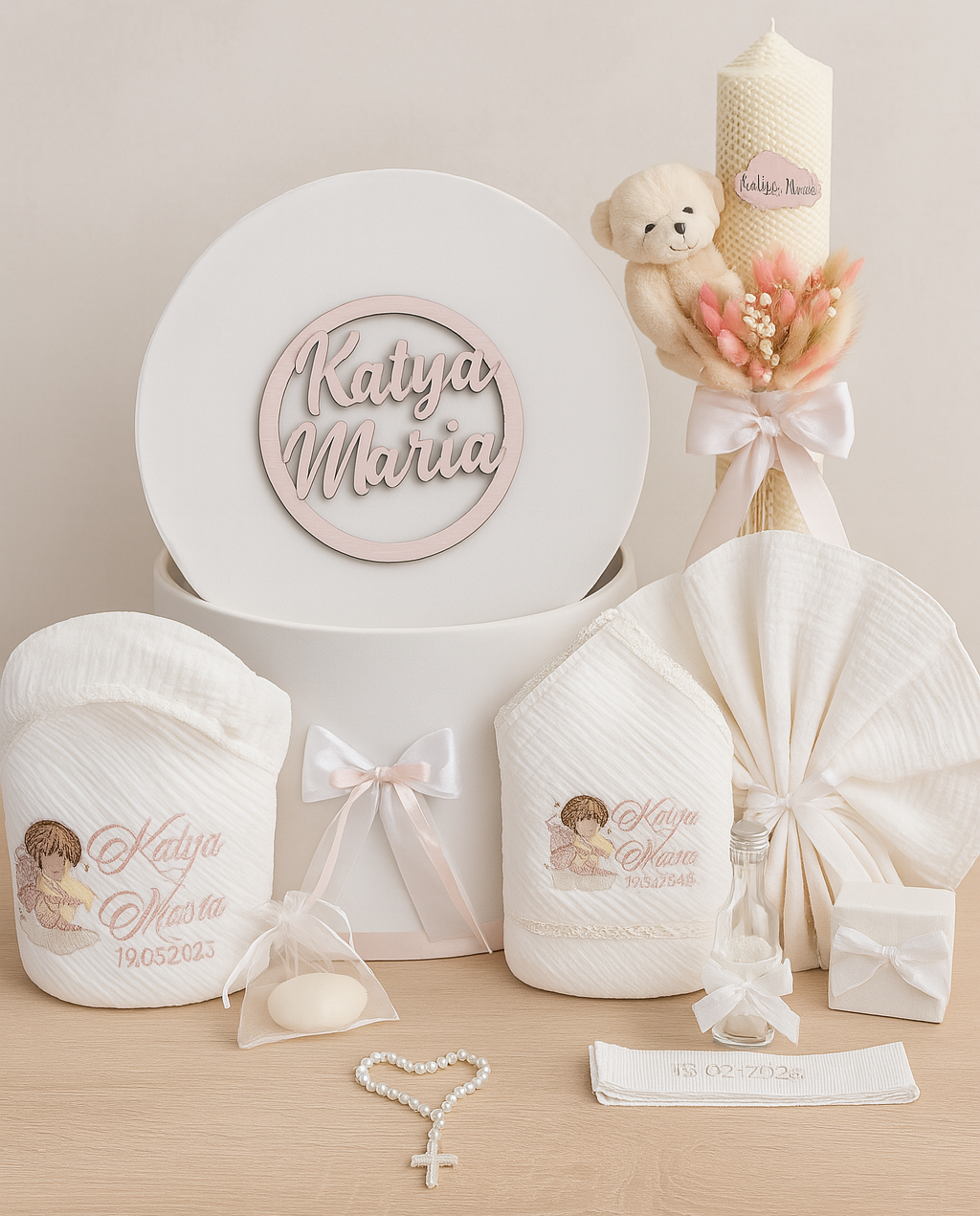 Cufar, trusou si lumanare personalizate pentru fetite Modines